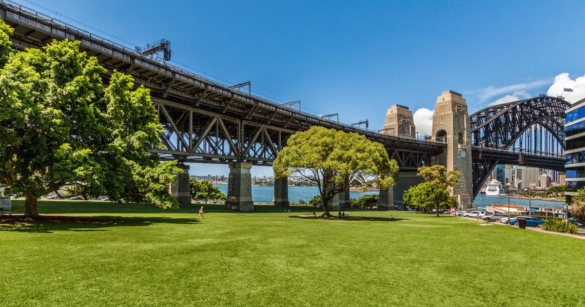 Last round design competition Sydney Harbour Bridge - HNS